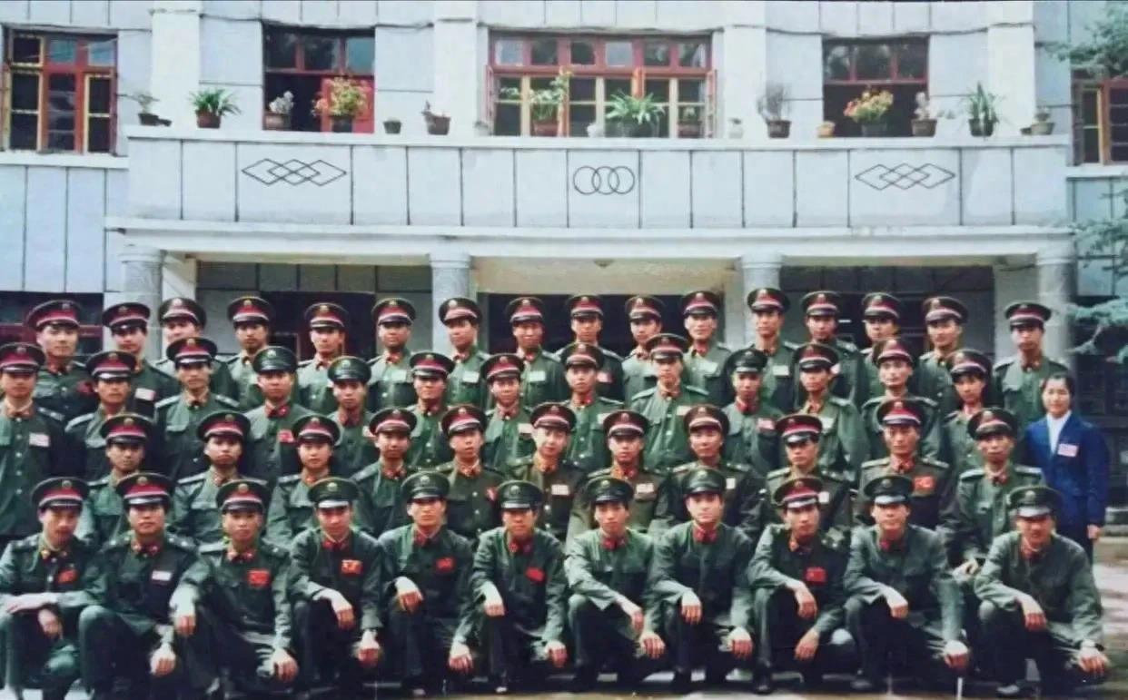 In 1996, the 38th and 41st mobile divisions of the Armed Police were ...