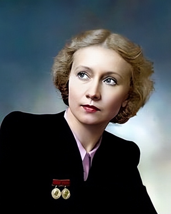 438. The most dazzling ballet goddess of the 20th century! - iMedia