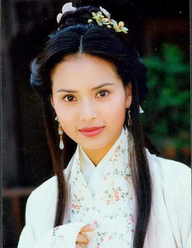 15 years ago: Lin Xinru is good-looking, Jia Jingwen is good-looking ...