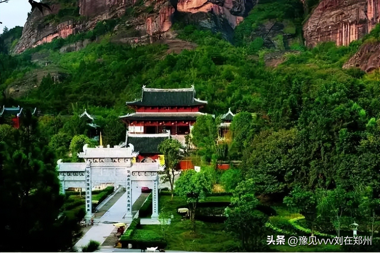 China's famous historical town - Shangqing Town, Longhu Mountain Scenic ...