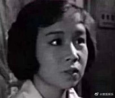 "Mother Rong" Li Qiming won the Lifetime Achievement Award, the girl's ...