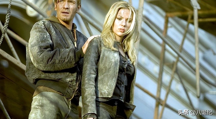 The movie "Escape from Clone Island": How does the director Michael ...