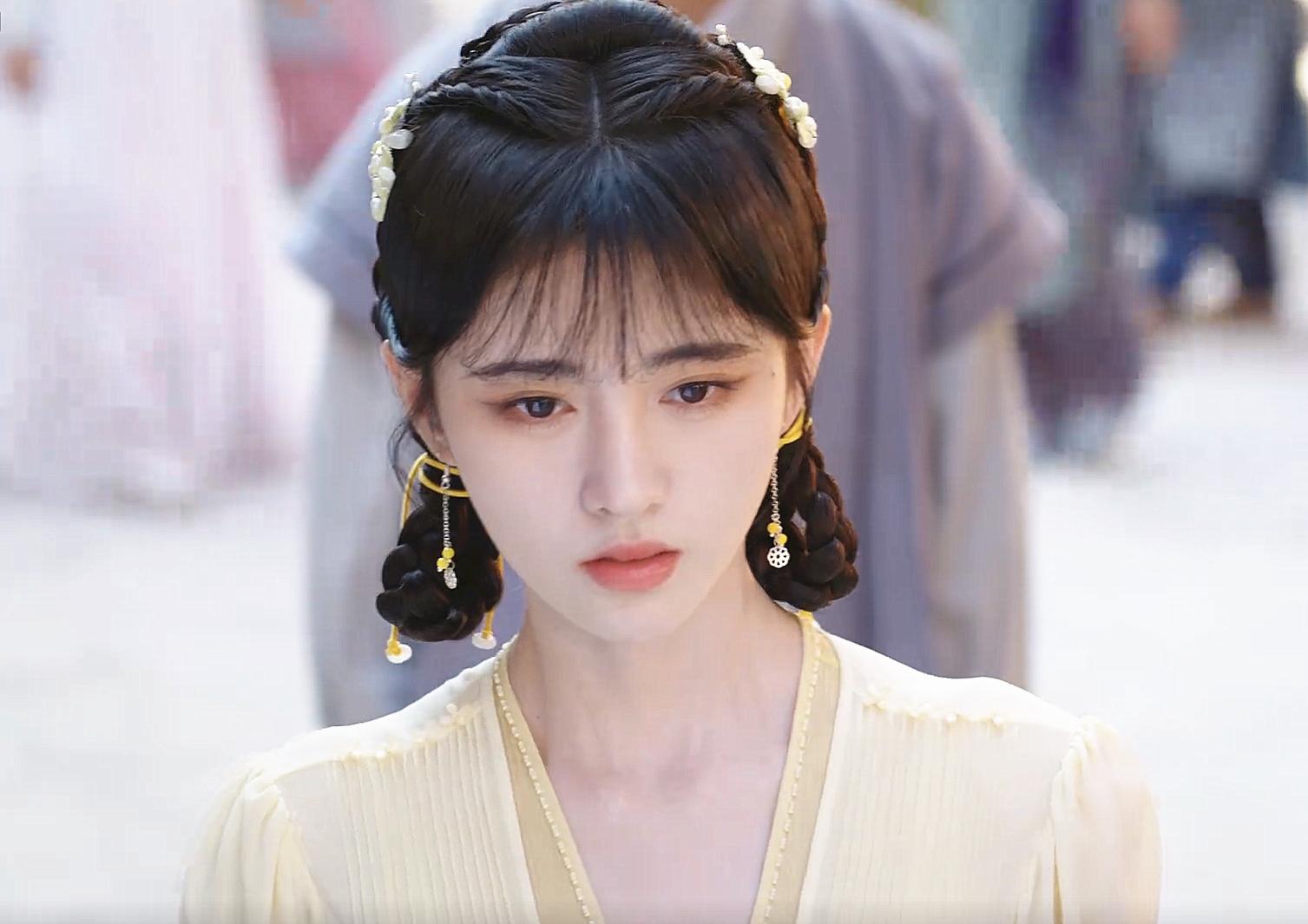 "Hua Rong" strikes, Ju Jingyi plays the queen of the devil, Huang ...