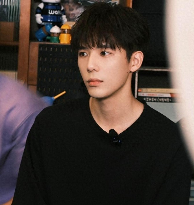 Wang Anyu's wig fell off! Is his male god image collapsed? The ...