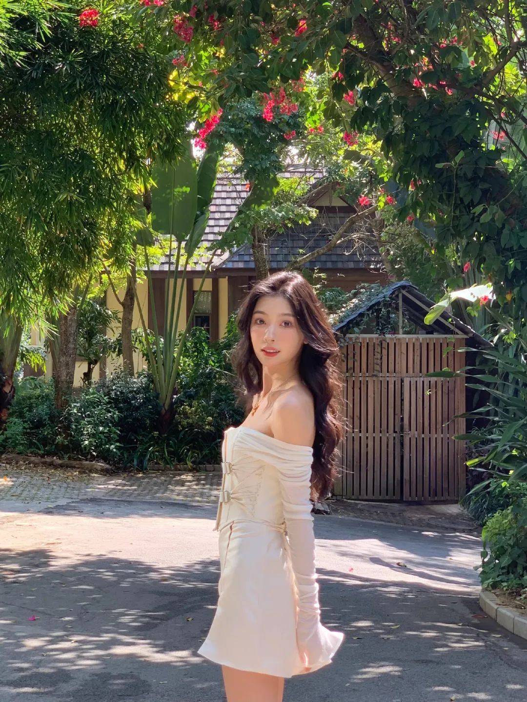 Yi Mengling, who is only returning to the show!Sister is so beautiful ...