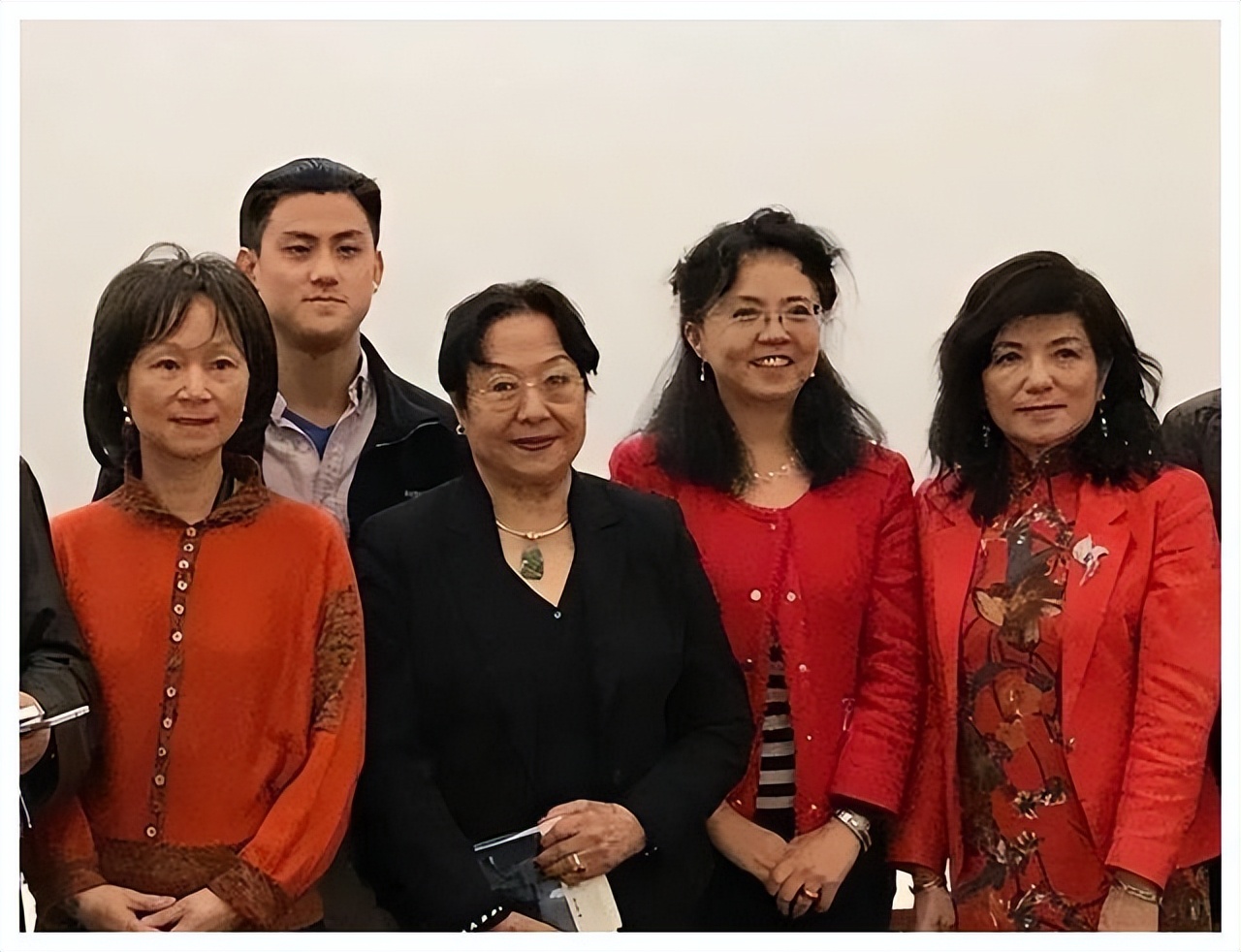 The 57-year-old Xi Gu's family settled in the United States, took the ...