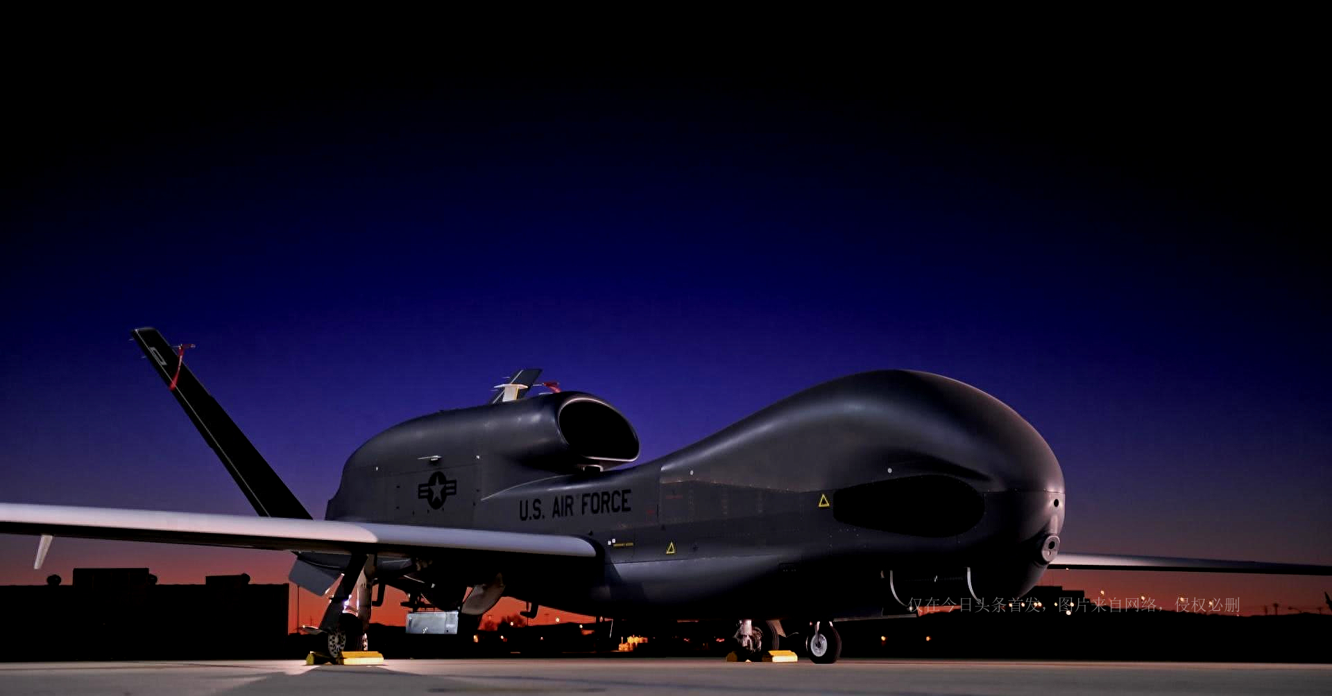 Allowing several Global Hawks to hover over the theater for a long time ...