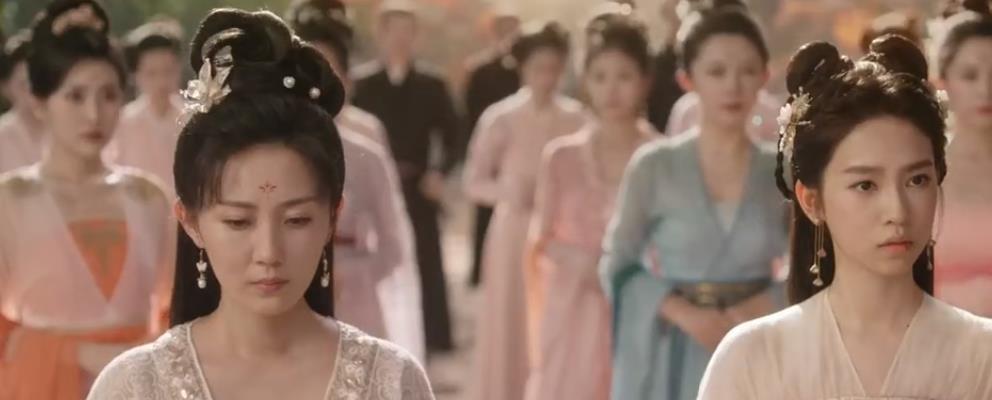 The 21-year-old actress Cheng Yi, who played the role of a simple ...