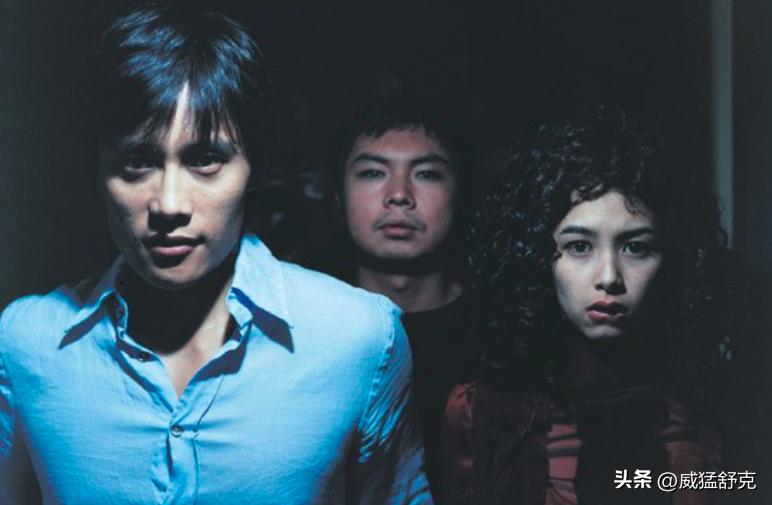 Welcome to Dongmo Village is a movie that tells a series of stories ...