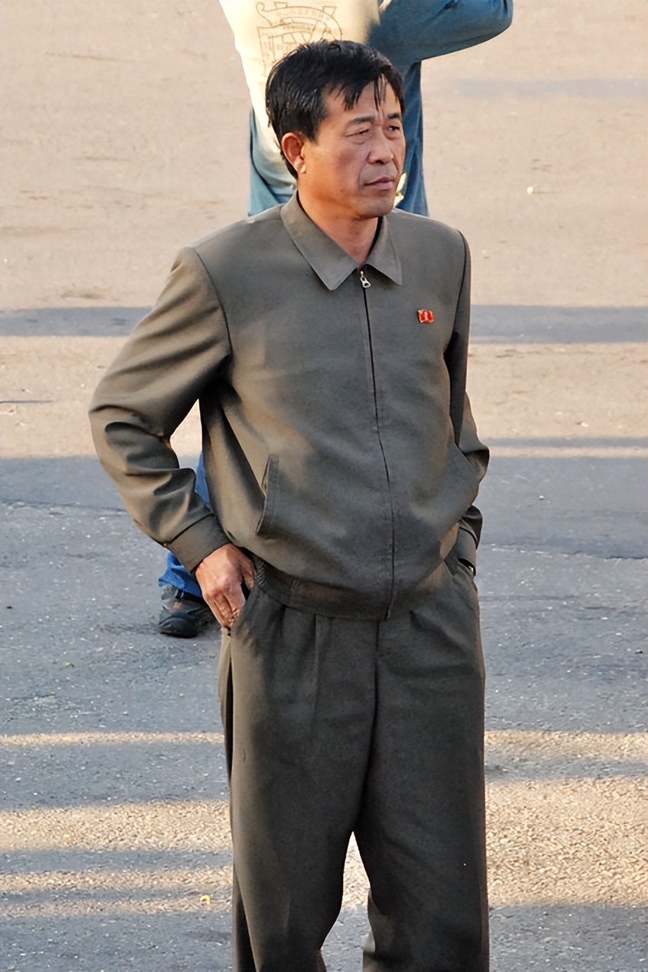 What kind of life do North Korean men who work in state-run factories ...