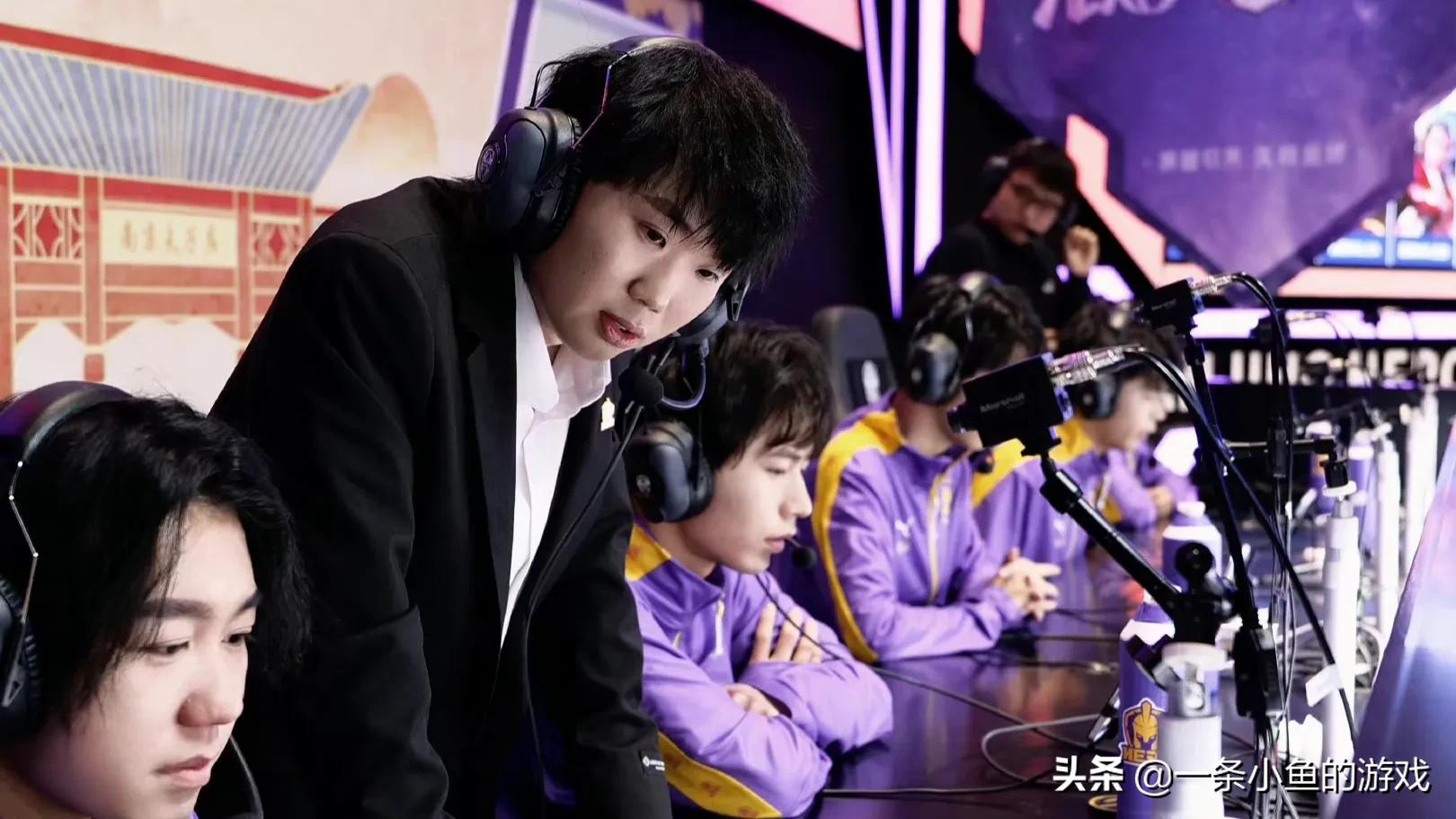 WE3：2TTG，這就是小新說的「我不會BP」？ - 頭條匯