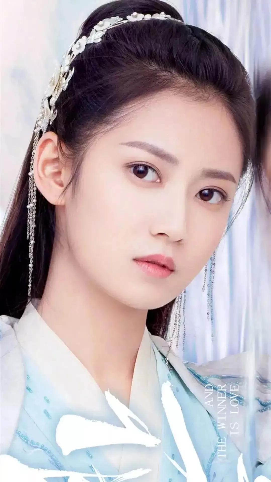 Yuki chen wallpaper - iNEWS