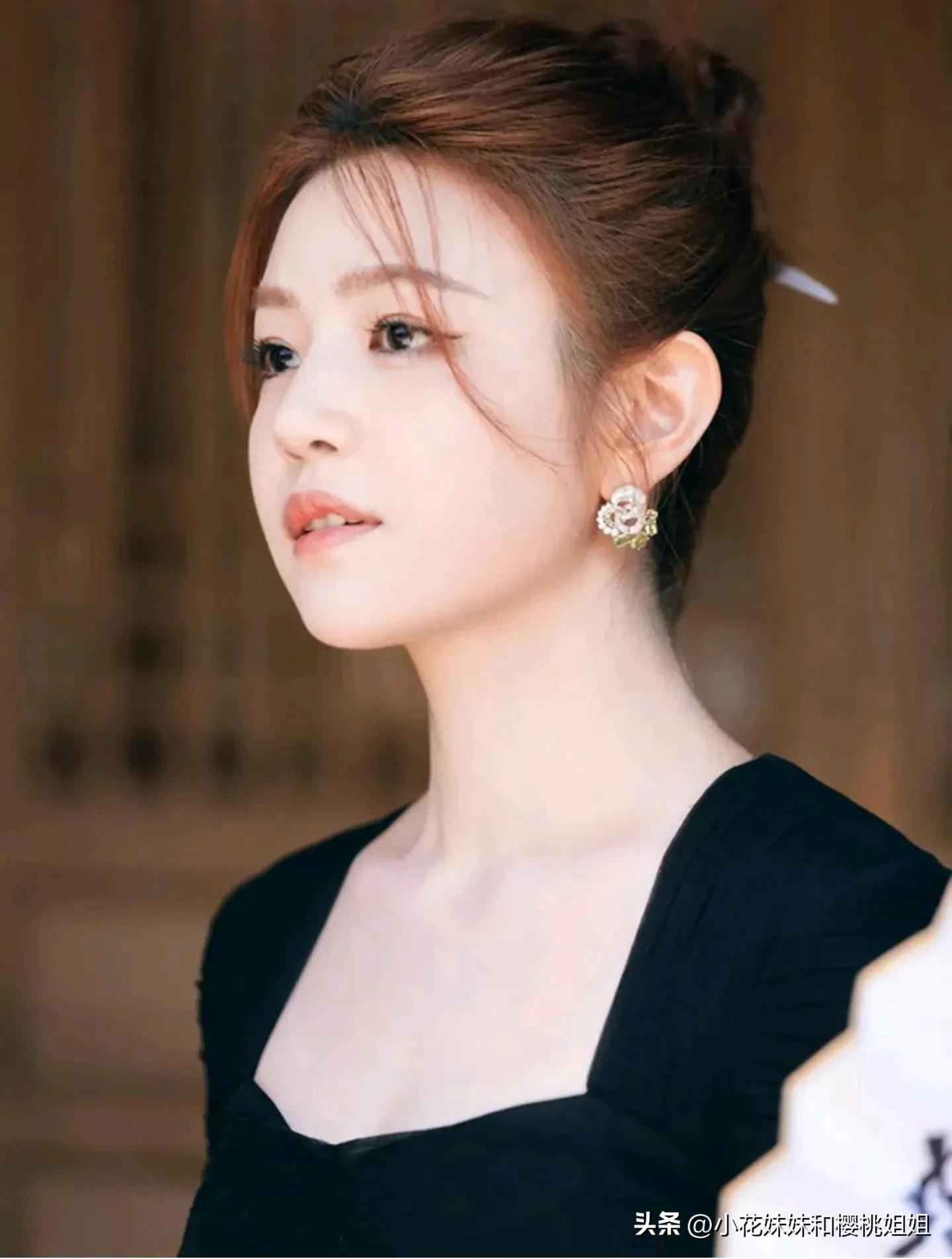 The baby-faced Chen Xiyan is too anti-aging, the ball head with black ...