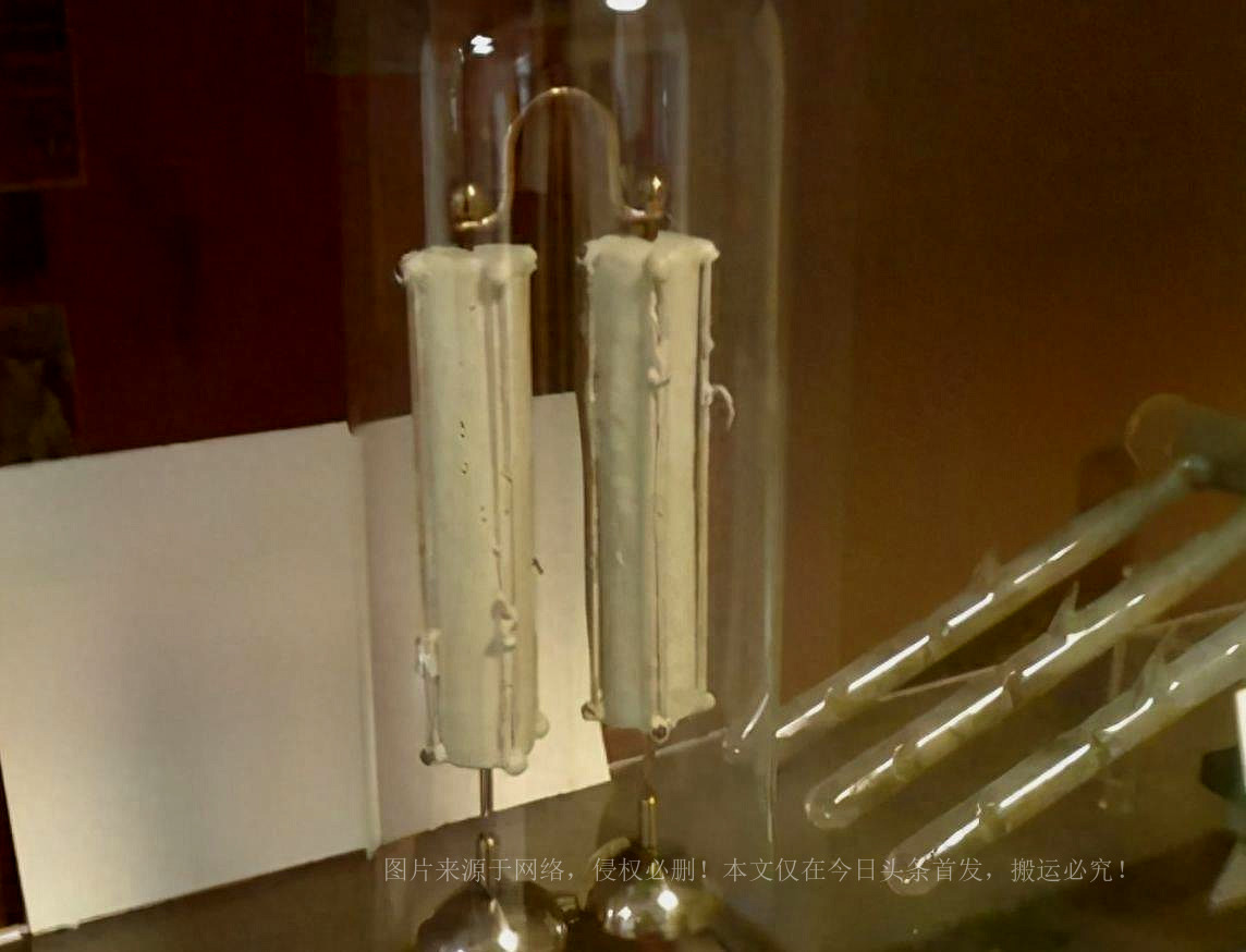 The Oxford electric bell has rung 10 billion times in more than 180 ...