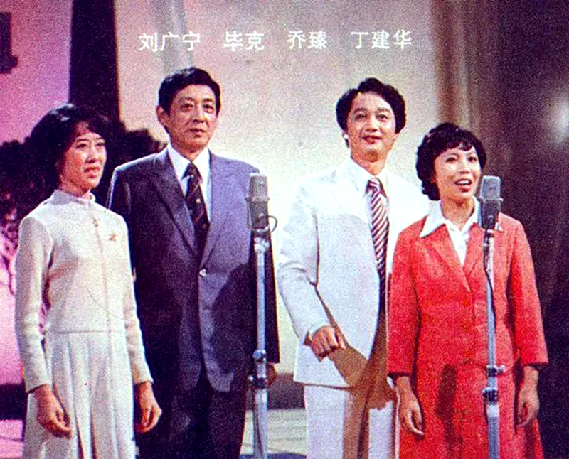 A recent photo of Qiao Zhen and his wife was exposed. As a performer ...