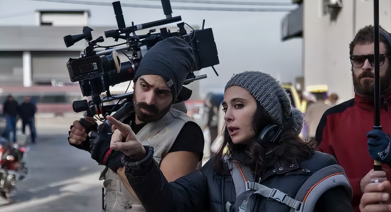 Storyline in the movie "Lebanon" - iMedia