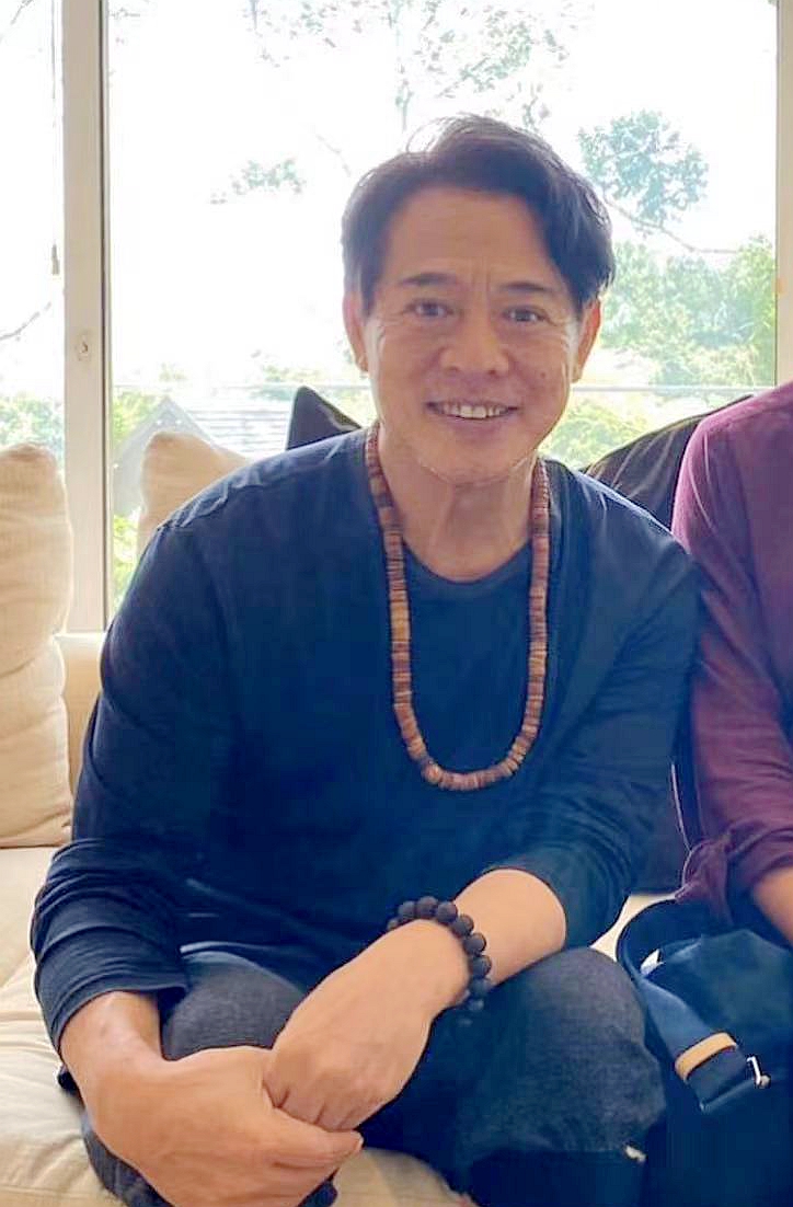 59-year-old Jet Li has an unobstructed frontal photo, with a gray beard ...