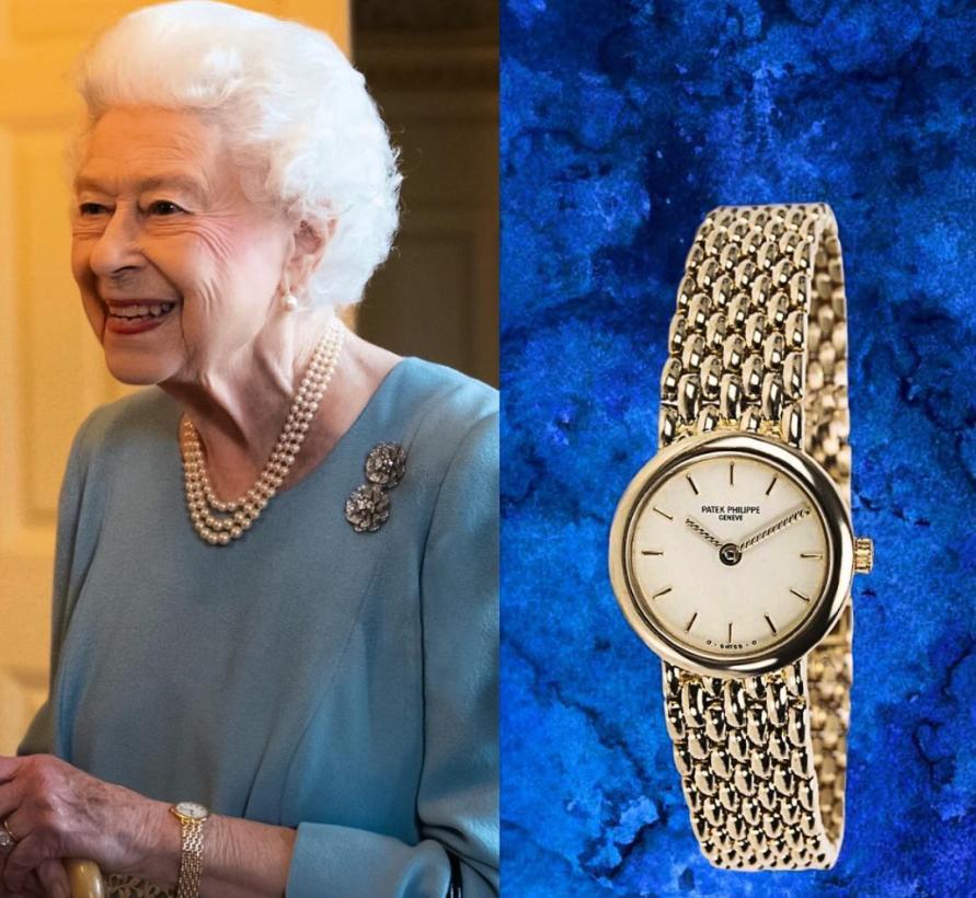 Queen Elizabeth II with her love watch!rest in peace - iNEWS
