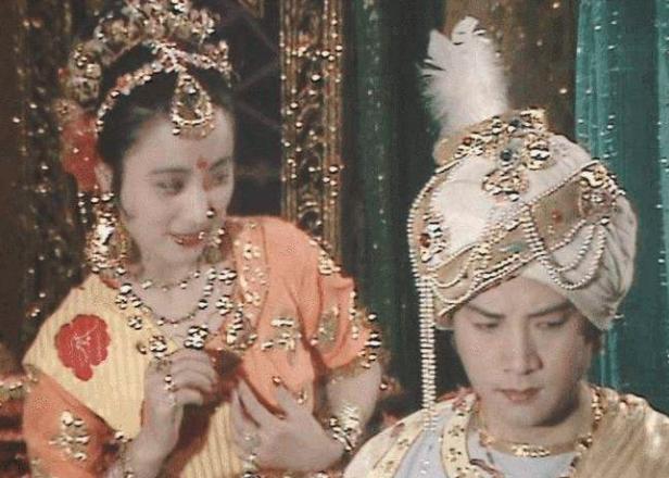 The jade rabbit spirit in "Journey to the West" looks silly and sweet ...