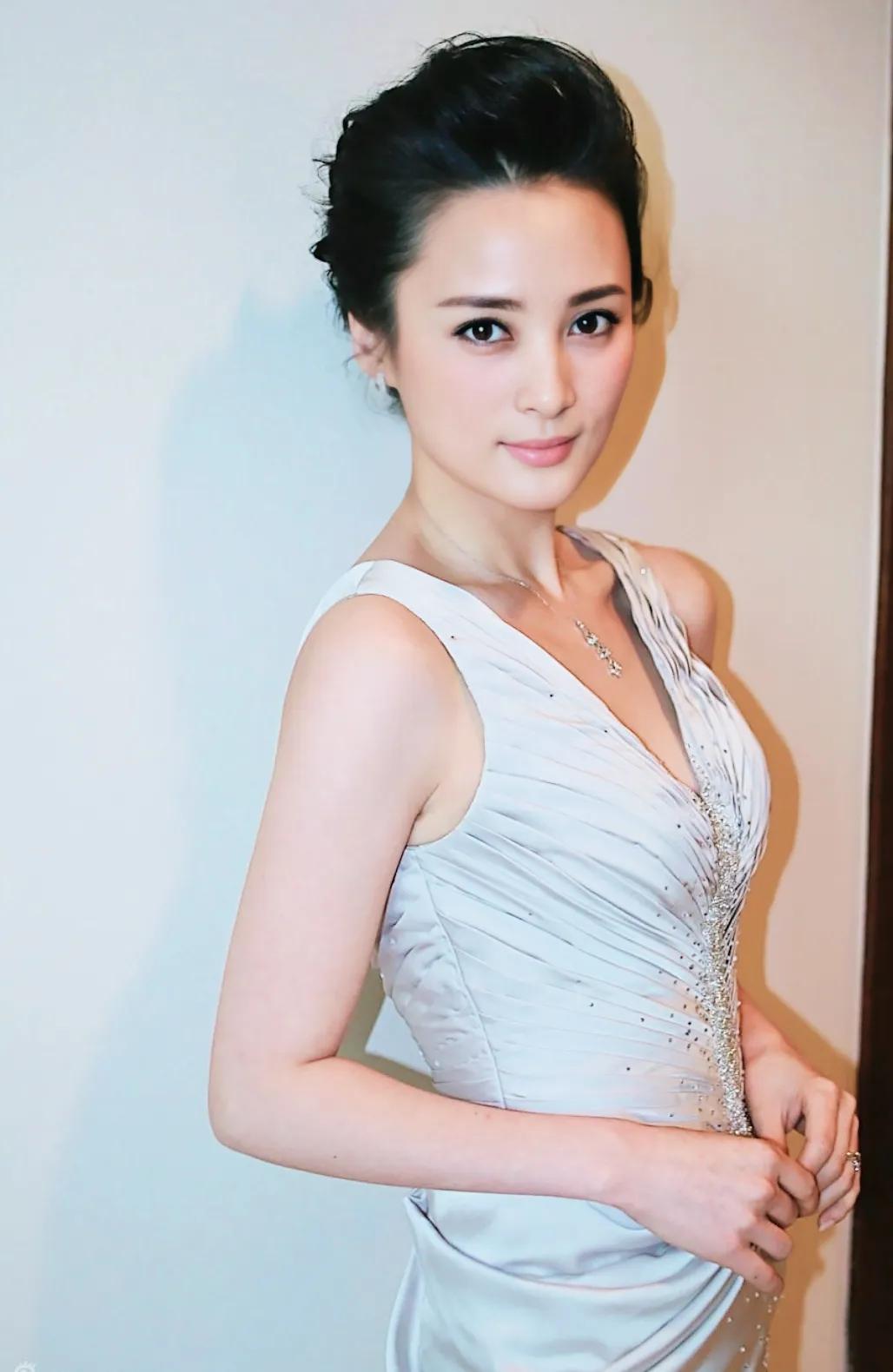 Jiang Qinqin is so beautiful - iMedia