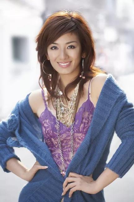 Huang Yi of the Goddess series - iNEWS