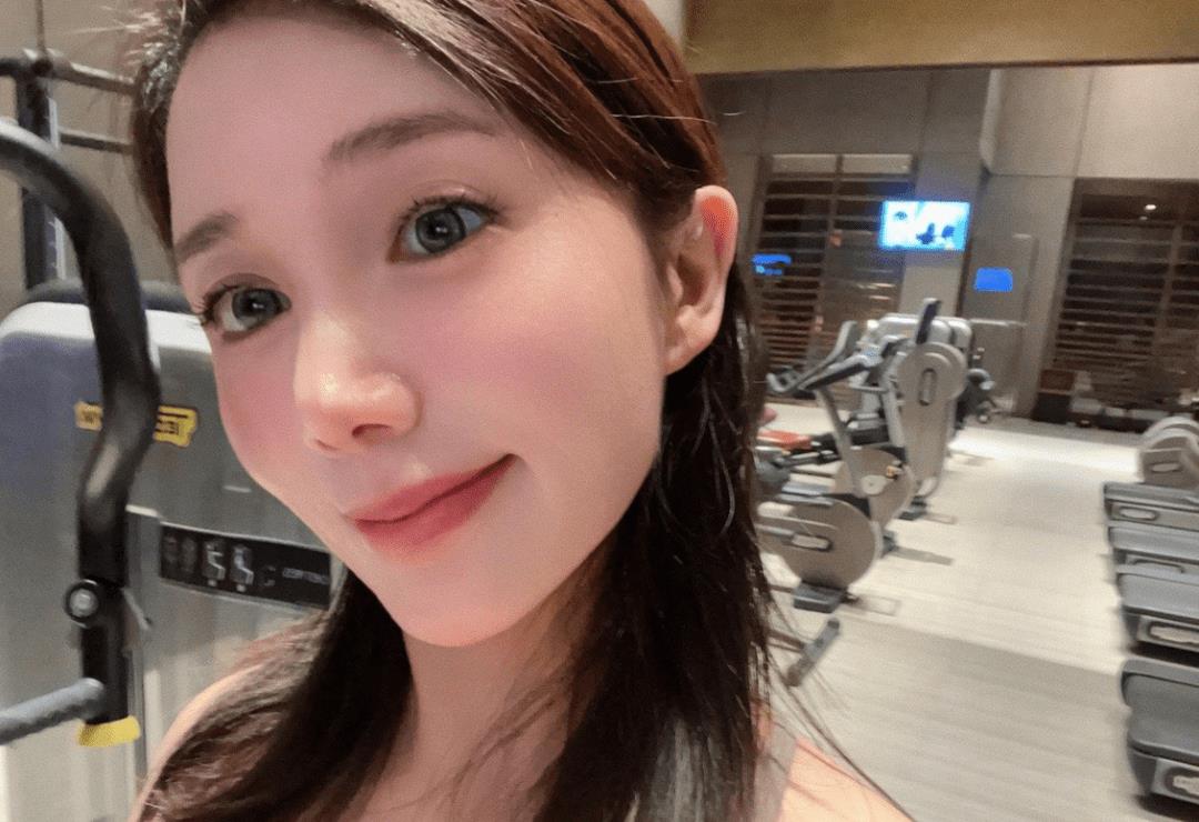 Her ex-husband restricted her speech, but she still told the truth and revealed the inside story ...