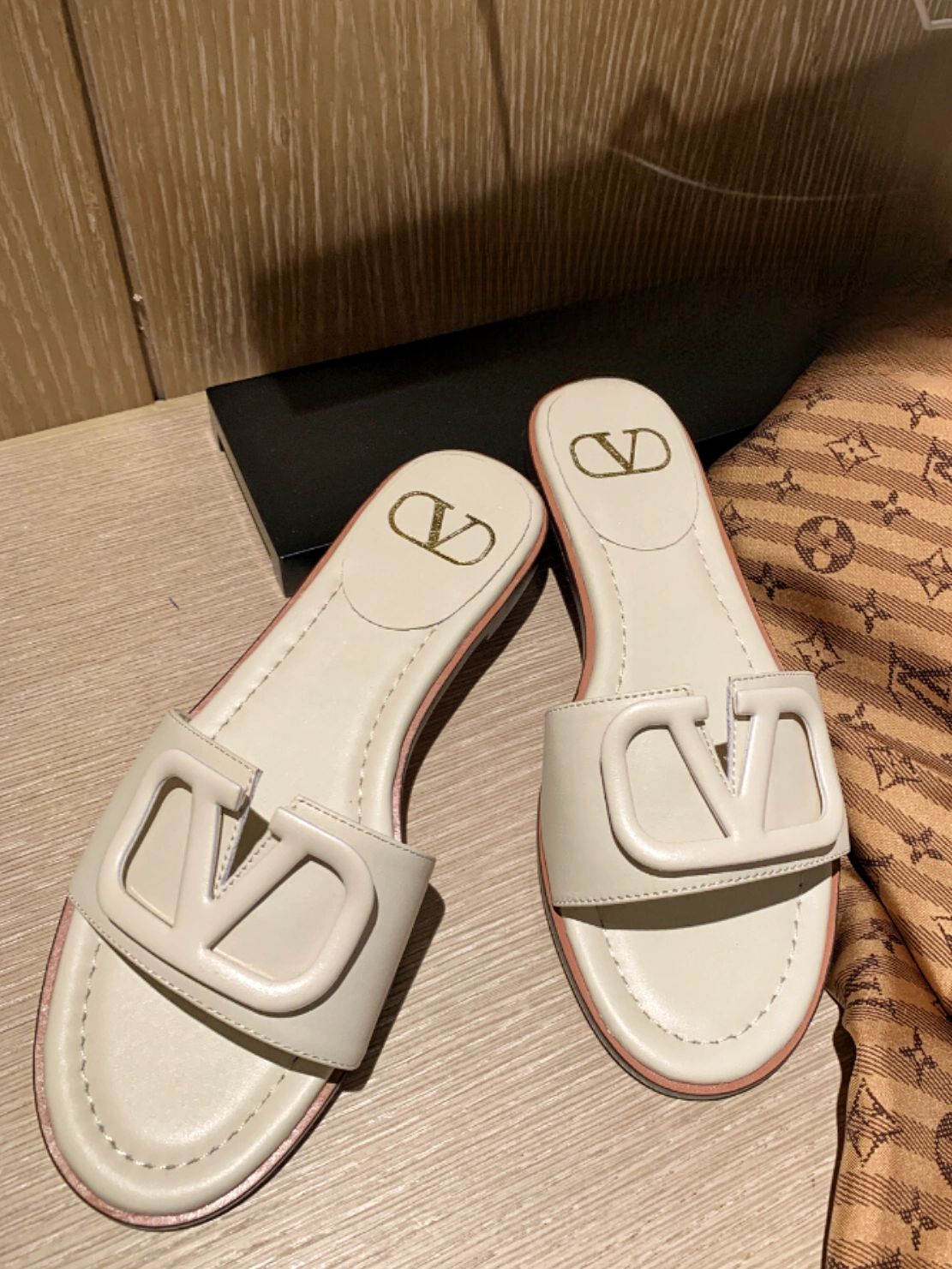 Valentino slippers have been amazing - iNEWS