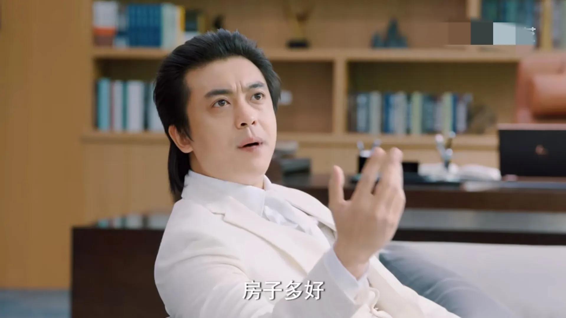 Li Jiahang, 37 years old, is still eating his old books in "Cracking ...