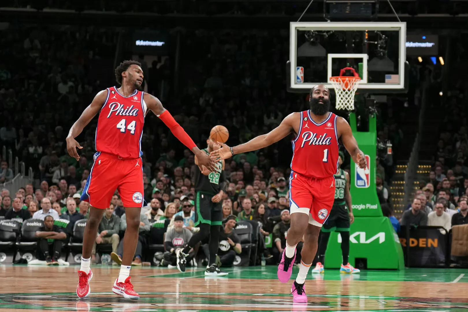 76人119-115綠軍！哈登45分+關鍵三分 里德奇兵 塔圖姆不靠譜 - 資訊咖