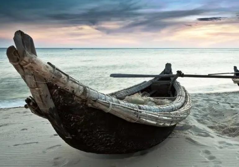 Waves in Nautical History: The Evolution of the Ship - iMedia