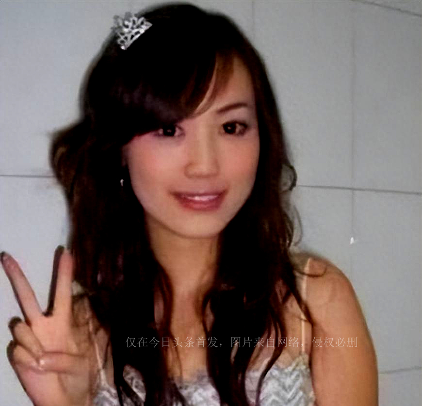 Song Zhe's six-year prison sentence has ended and he is finally reunited with Ma Rong. Wang ...