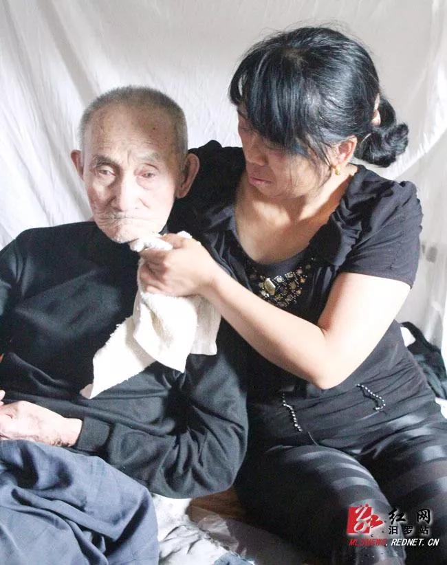 69-year-old father-in-law: The family panicked when he wanted to marry ...