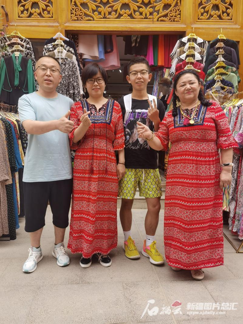 In the first half of the year, self-driving tourists in Hotan area ...