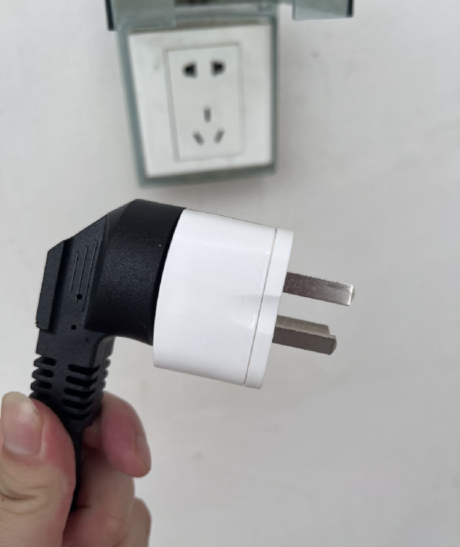 How to choose the Mercedes-Benz EQB portable charging gun (how to use ...