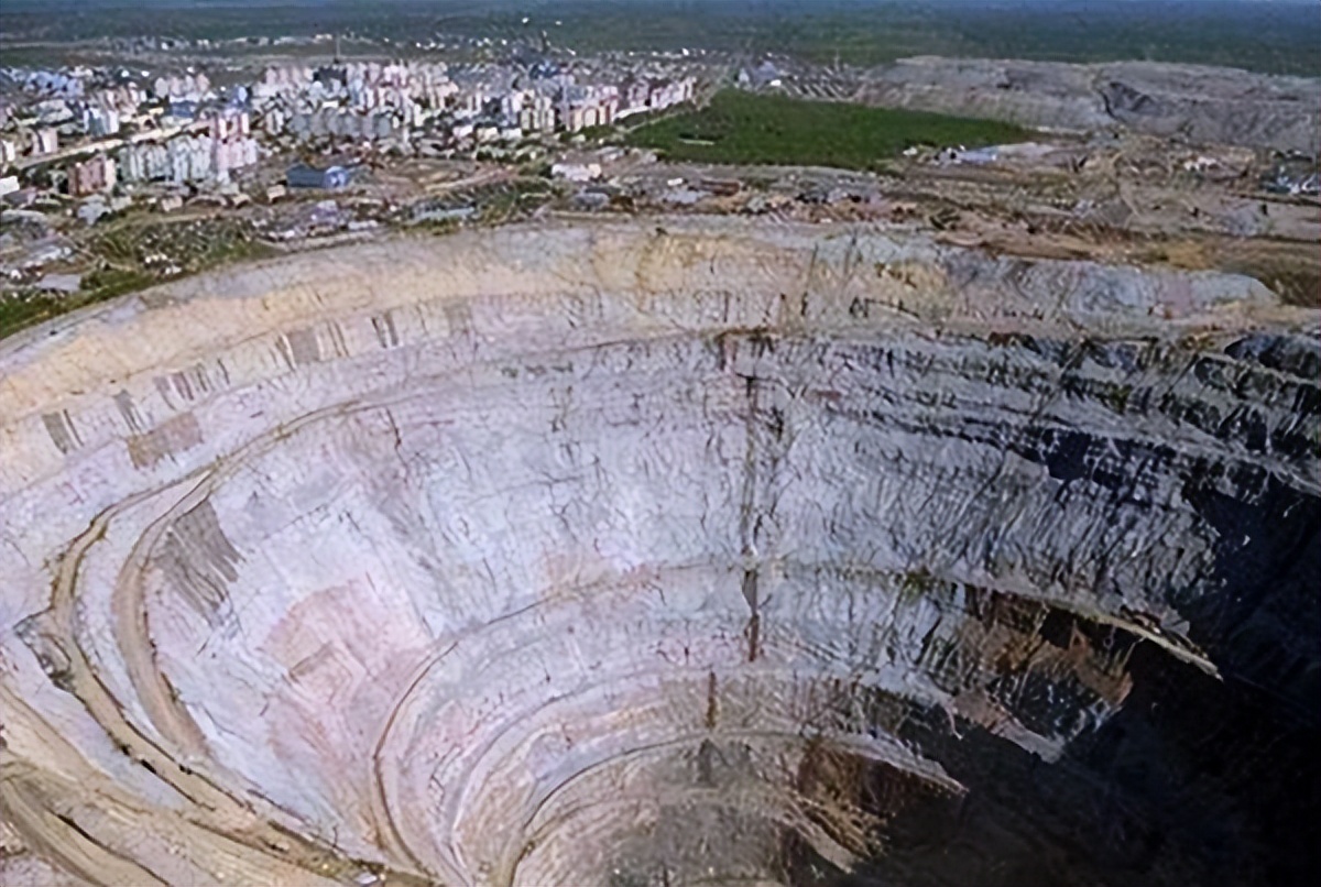 Whimsical? The earth has been digging down why the Soviet Union wanted ...