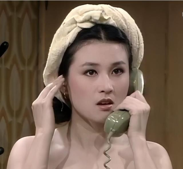 I accidentally saw the old photos of Han Hye-sook, the most beautiful ...