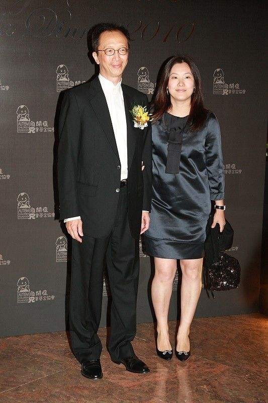 Fu Mingxia and her 26-year-old husband go shopping!Although the figure ...