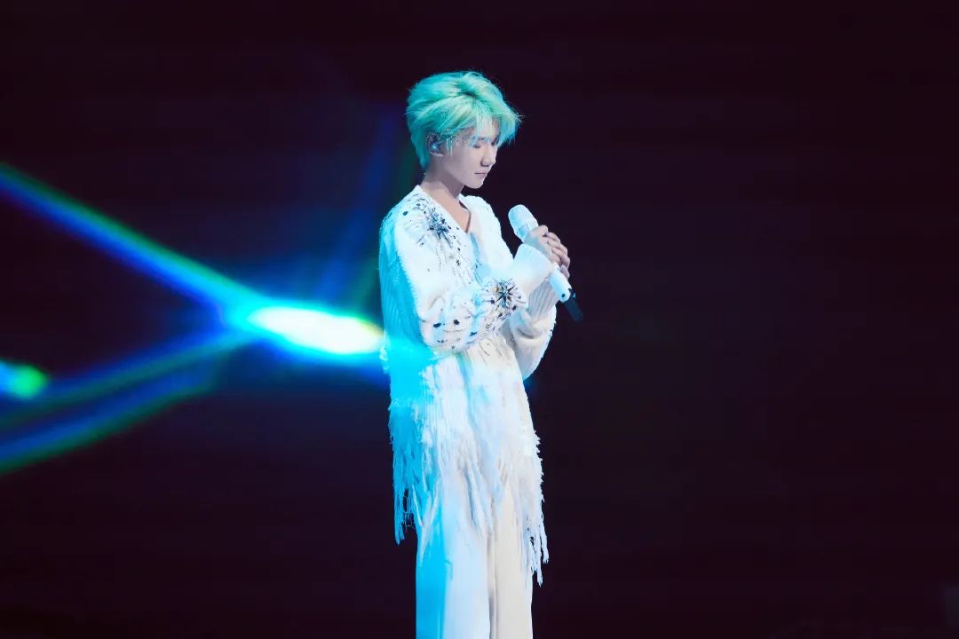 Wang Yuan's concert, the carnival of singers and fans, the love for ...