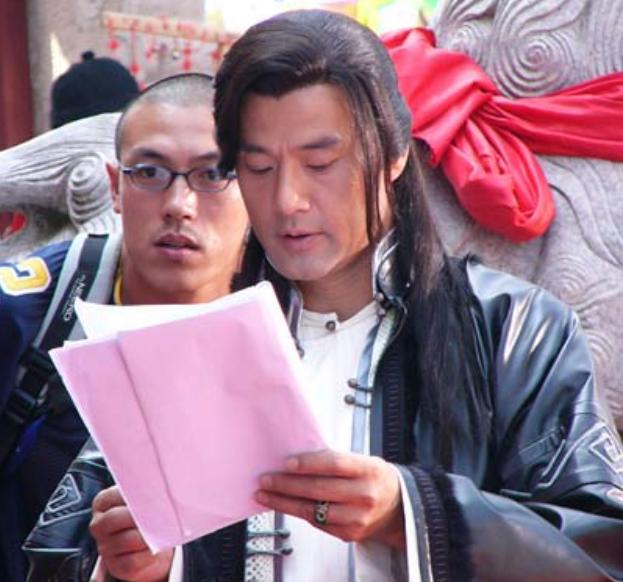 Actor Yu Rongguang: Worked for his wife for 35 years, debuted with zero scandals, why was he ...