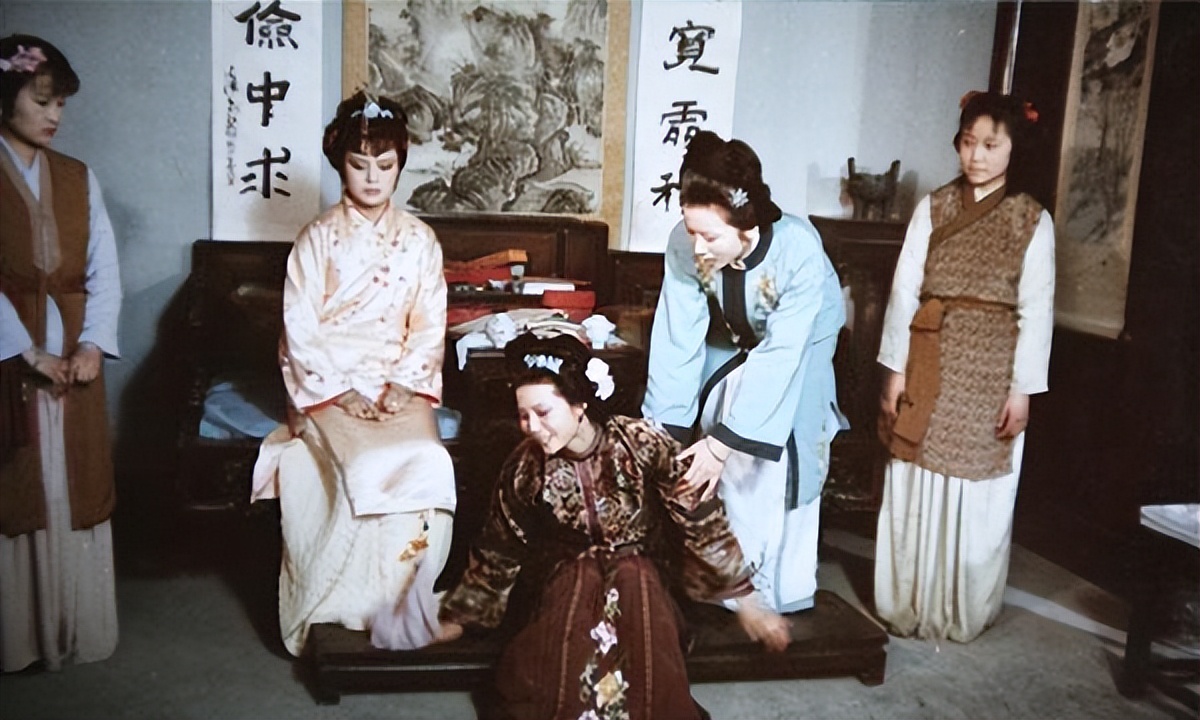 Jia Lan has grown up in Dream of the Red Chamber, why did Li Wan find a ...