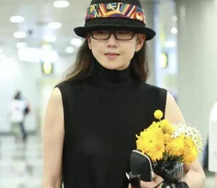 The 64-year-old queen Yang Liping made a bold statement: Having a child ...