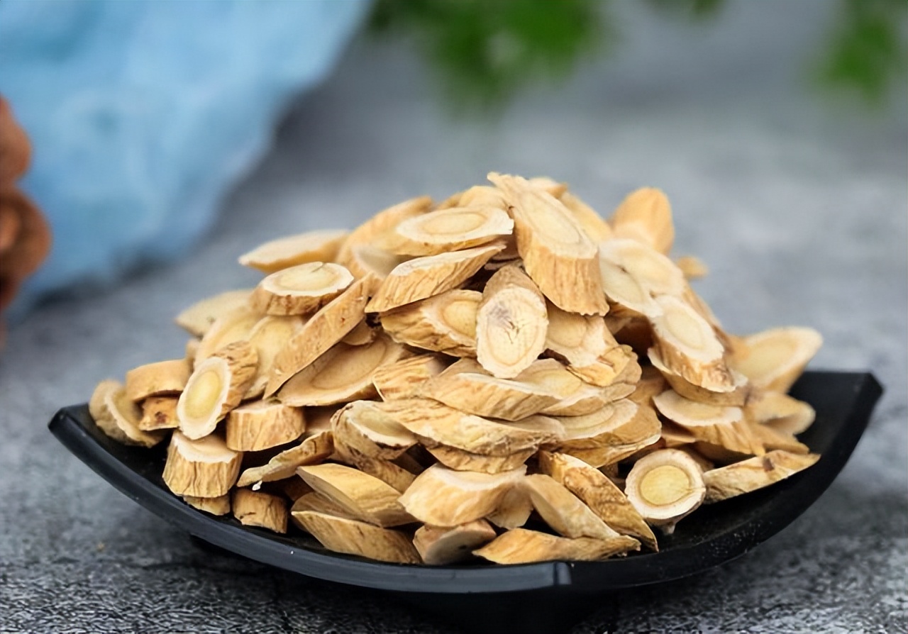 Astragalus is the No. 1 in tonifying qi, and Chinese medicine experts ...