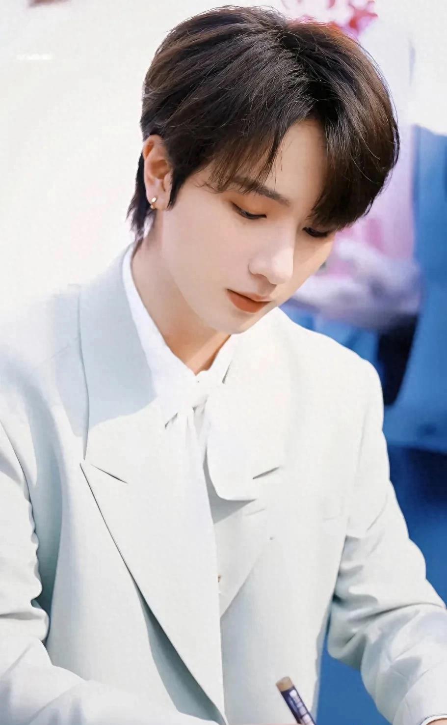 Domineering and powerful! The top ten most handsome and good-looking ...