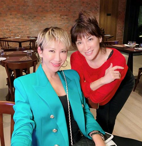 Coco Li, who sang "Light Up Your Dream" in the Spring Festival Gala ...