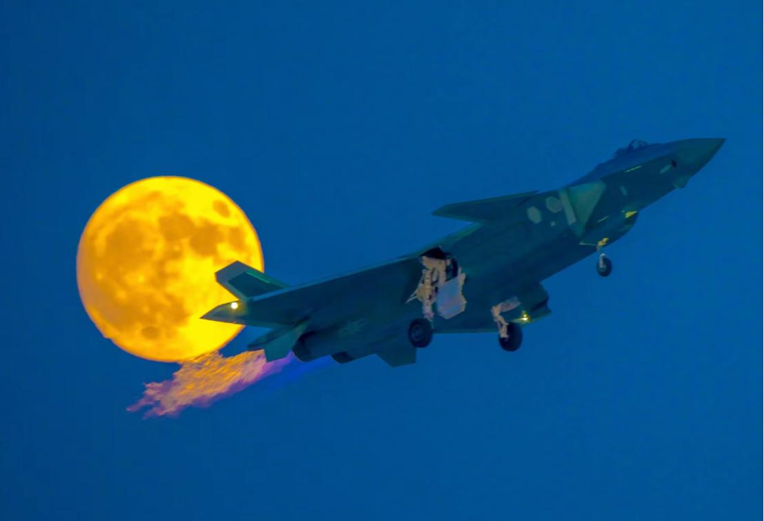 After replacing the turbofan 15, the speed of the J-20 is as high as ...