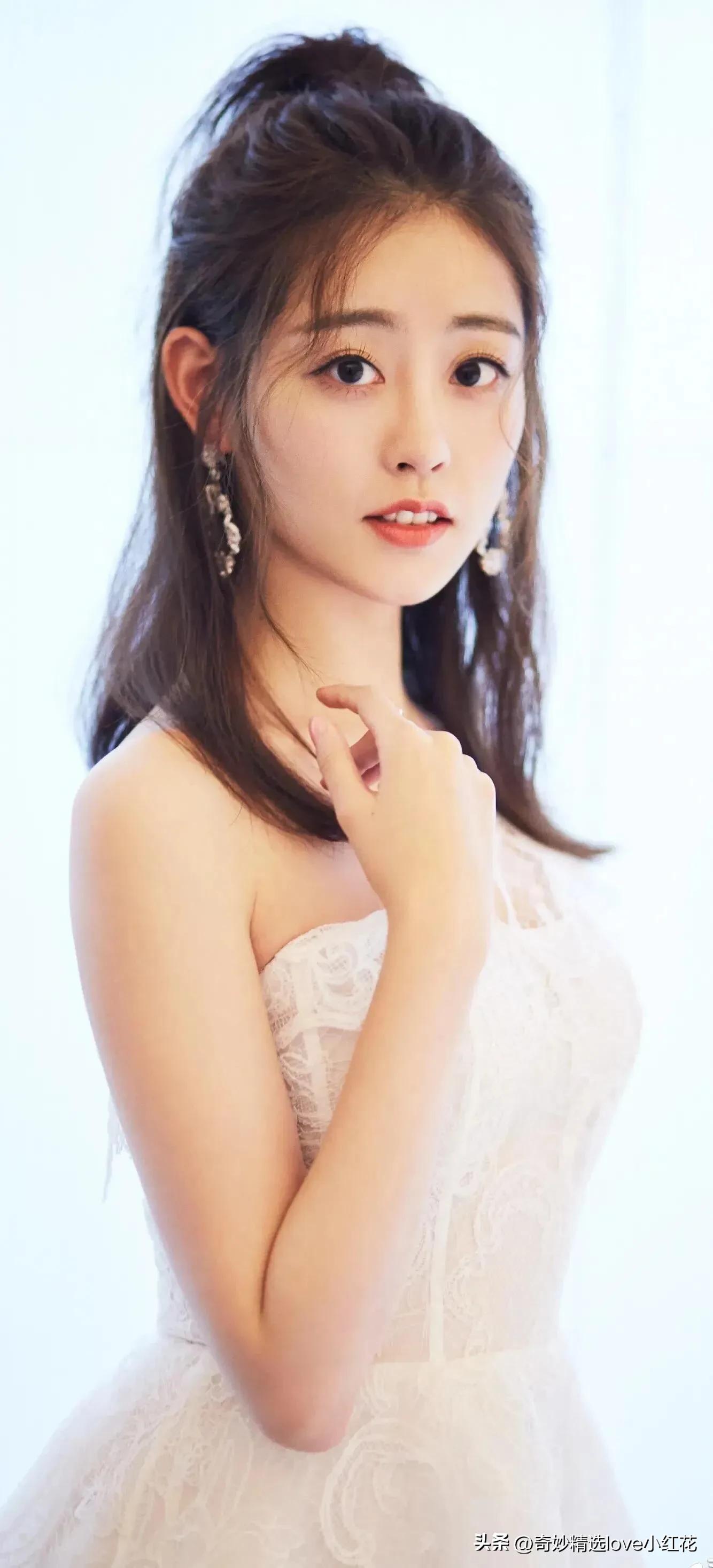 The most beautiful Zhou Zhiruo - Zhu Xudan - iNEWS