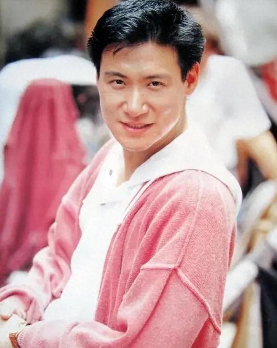 Brothers turning against each other? The beginning and end of the ...