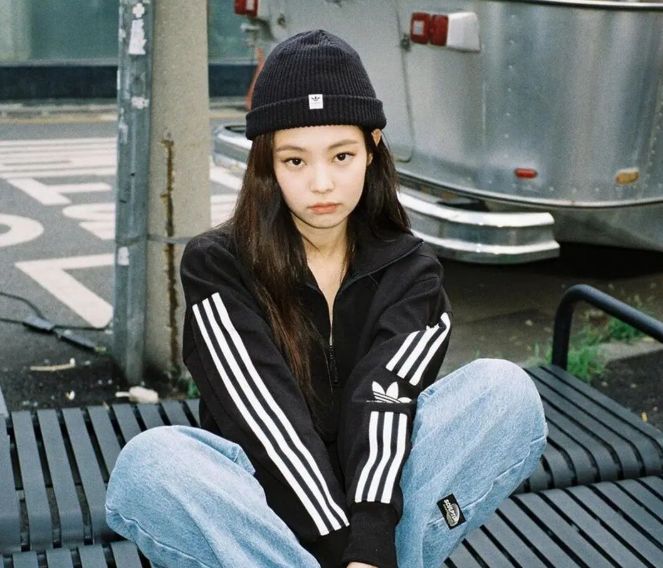 Girls with slippery shoulders look over and share three dressing tips ...