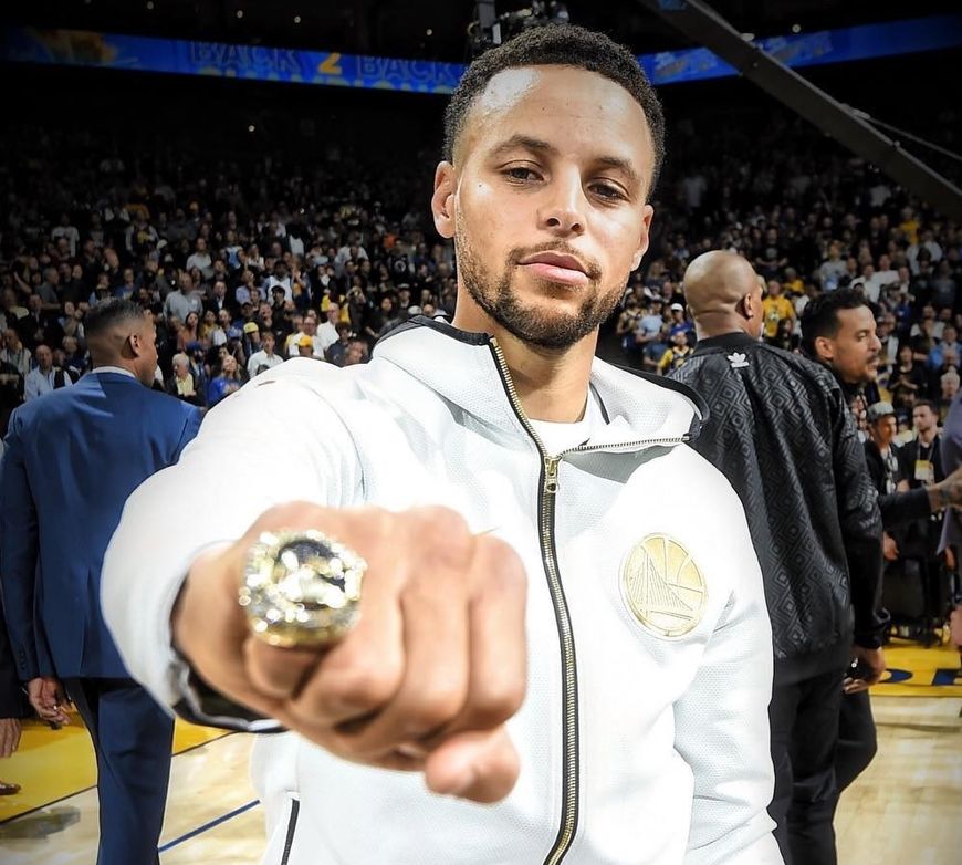 NBA arranges for the Lakers to open the road against the Warriors ...