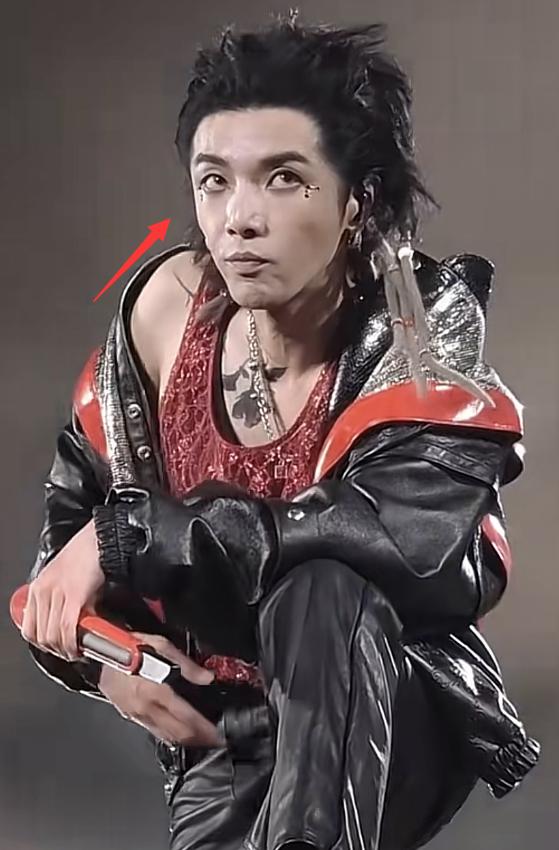 Hua Chenyu showed confusion at the concert, yawned and rolled his eyes with a contemptuous ...